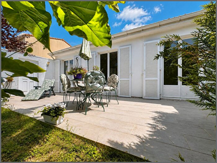 Maison 4 pièces à vendre à Léognan