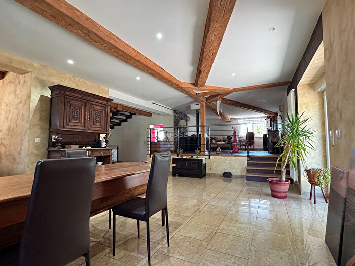 Maison 7 pièces à Pelousey, à vendre