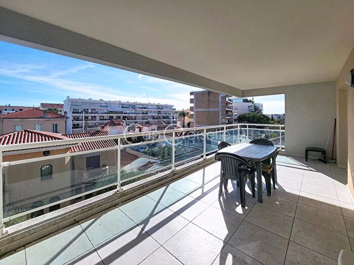 Appartement à vendre - Cannes, Pointe Croisette - 3 pièces - 2 chambres