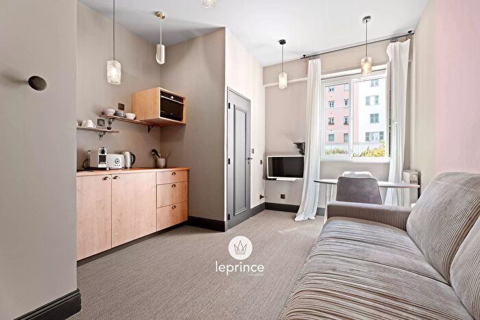 Appartement 1 pièce à Nice, Le Port, à vendre