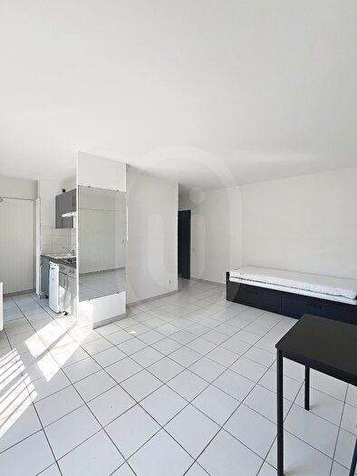 Appartement à louer - Montpellier, Hôpitaux, Facultés - 1 pièce
