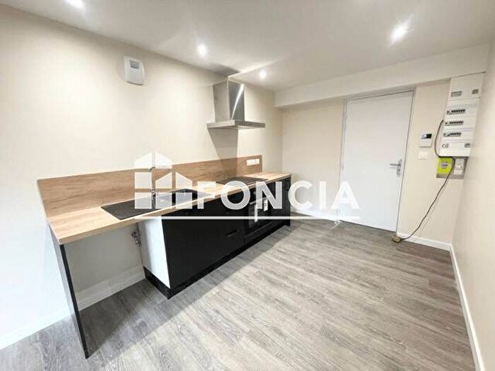 Appartement à louer - Boën-sur-Lignon - 2 pièces - 1 chambre