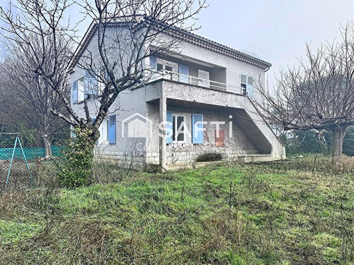 Maison à vendre - Manosque, Saint-Lazare - 7 pièces - 3 chambres