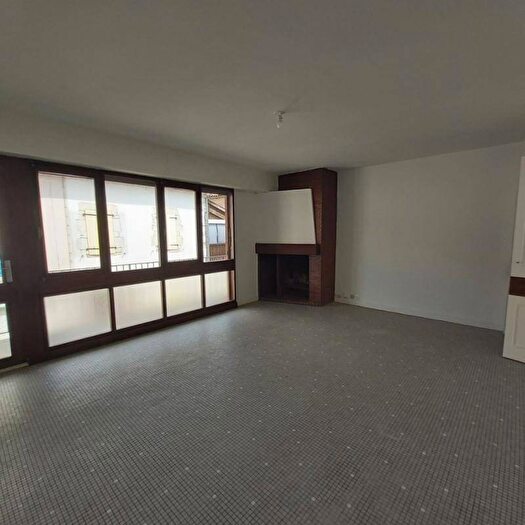 Maison à louer - Centre Ville, Dax - 3 pièces - 2 chambres