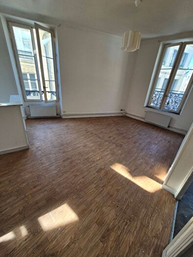 Appartement à louer - Plateau, Laon - 3 pièces - 2 chambres