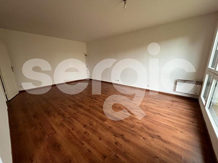 Appartement à louer - Lille, Saint-Maurice, Pellevoisin - 3 pièces