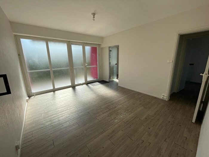 Appartement à louer - Mourenx - 2 pièces - 1 chambre