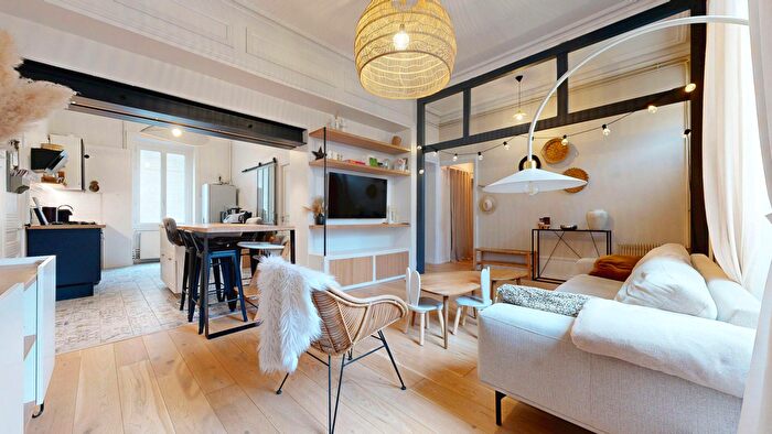 Appartement à vendre - Tassin-la-Demi-Lune, Montpinot, Le Bourg - 3 pièces - 2 chambres