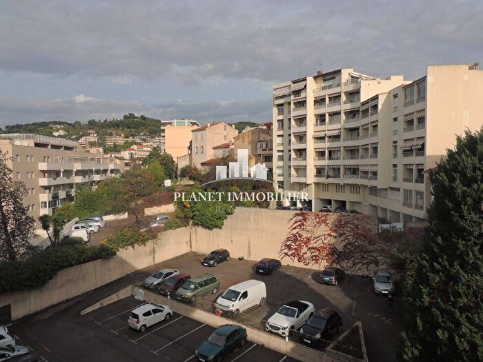 Appartement à louer - Le Cannet - 2 pièces - 1 chambre