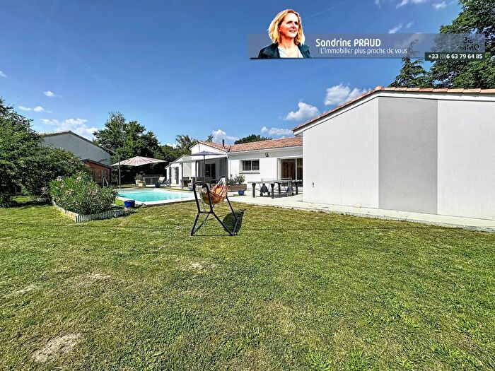 Maison 9 pièces à vendre - Coutras