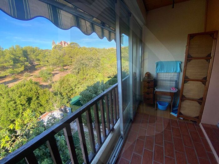 Appartement à louer - Le Grand Fosse-LEscalette-Plan Capellan, Sausset-les-Pins - 1 pièce