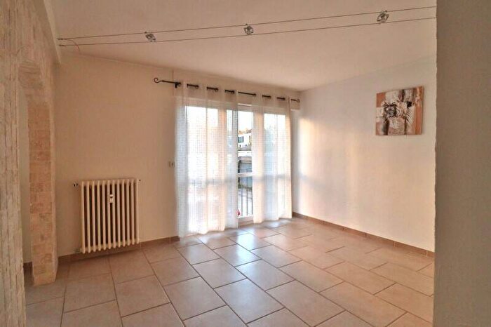 Appartement à louer - Jules Guesde, Troyes - 4 pièces - 2 chambres