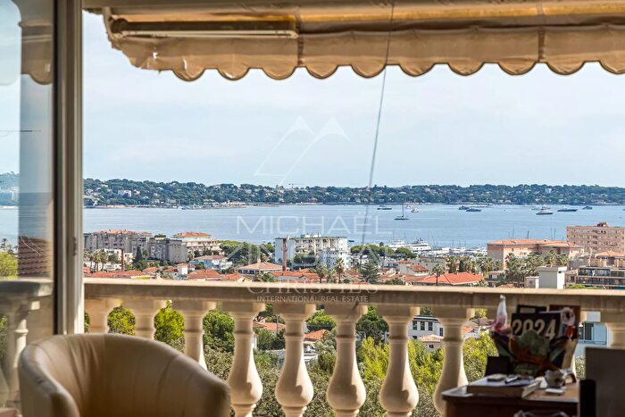 Appartement 4 pièces à vendre - Vallauris, Puadon, Plateau de Bernis, Super Cannes, Le Maure