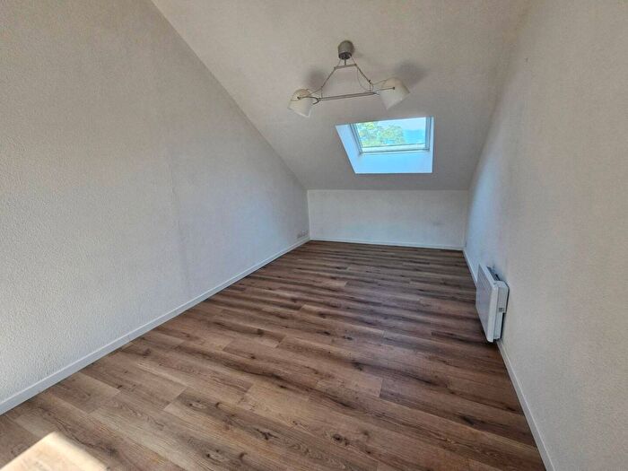 Abry, Grenoble : Appartement 1 pièce à louer