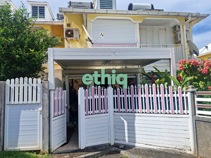 Petit-Bourg : Maison 4 pièces à vendre