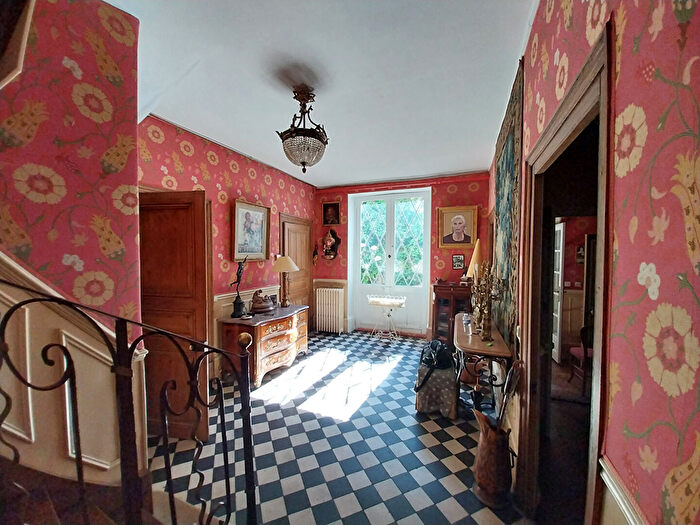 Orléans, Bannier, République : Maison 8 pièces à vendre