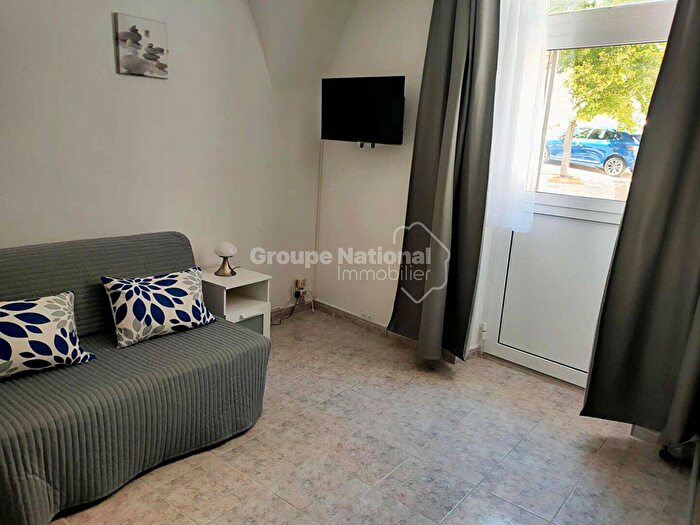 Aramon : Appartement 1 pièce à louer