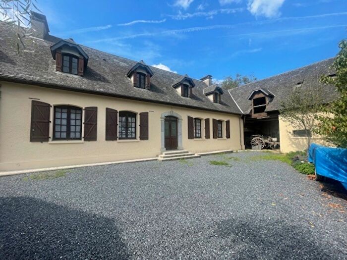 Maison à vendre - Escoubès-Pouts - 15 pièces - 8 chambres