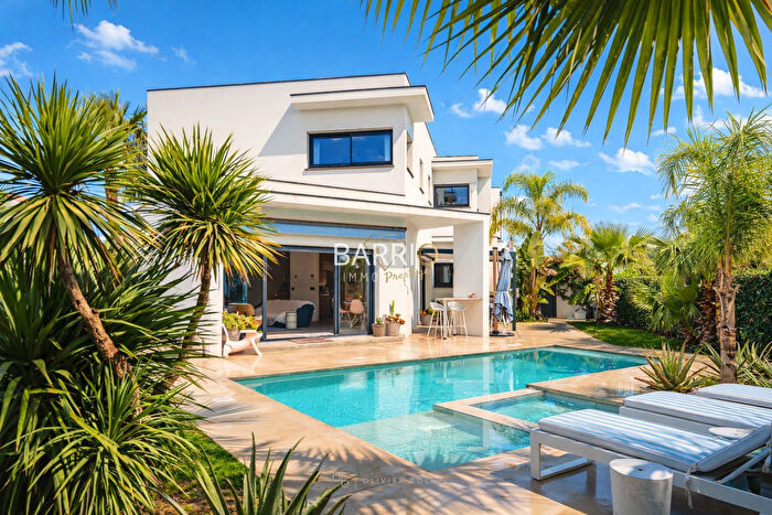 Maison à vendre - Saint-Cyprien - 5 pièces - 4 chambres