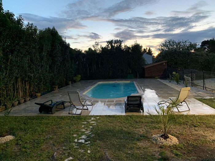 Maison à vendre - Mimet - 6 pièces - 4 chambres