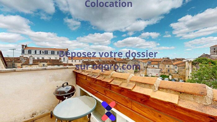 Maison 9 pièces à Vieil Angoulême-Centre Ville, à louer