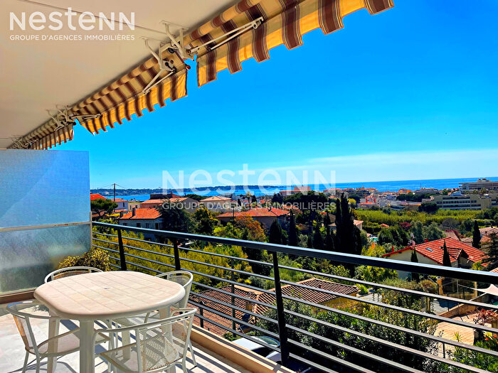 Appartement à vendre - Vallauris, Golfe Juan, Vieux Port - 3 pièces - 2 chambres