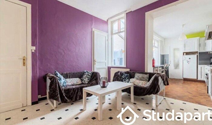 Appartement à louer - Arbrisseau Ouest, Wattignies - 1 pièce - 5 chambres