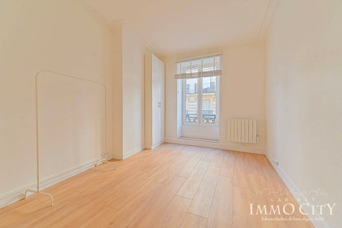 Clichy-Trinité, Paris 9ème arrondissement - Appartement 2 pièces à louer