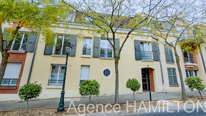 Appartement à vendre - Garches, Centre-ville, Mairie - 5 pièces - 4 chambres
