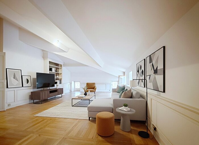 Appartement à vendre - Avignon, Palais des Papes, Zone Piétonne - 3 pièces - 2 chambres