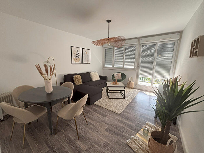 Appartement à louer - Montceau-les-Mines, Salengo, La Saule - 3 pièces - 2 chambres