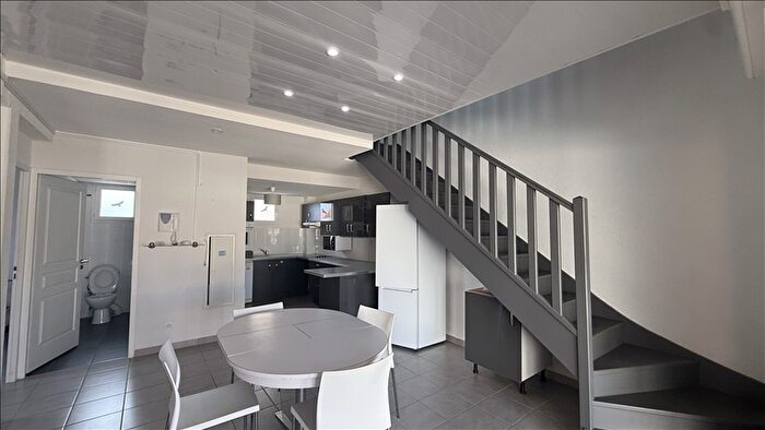 Appartement 4 pièces à louer - Fleury, Saint-Pierre, Les Cabanes
