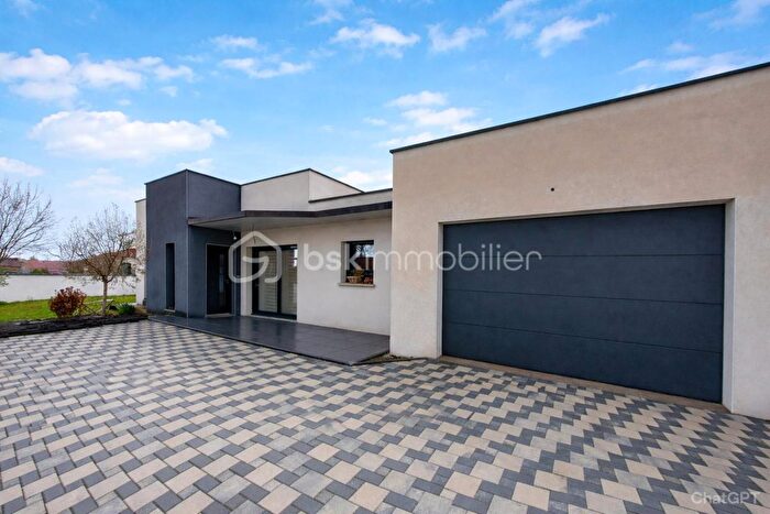 Maison à vendre - Pont-du-Château - 5 pièces - 3 chambres