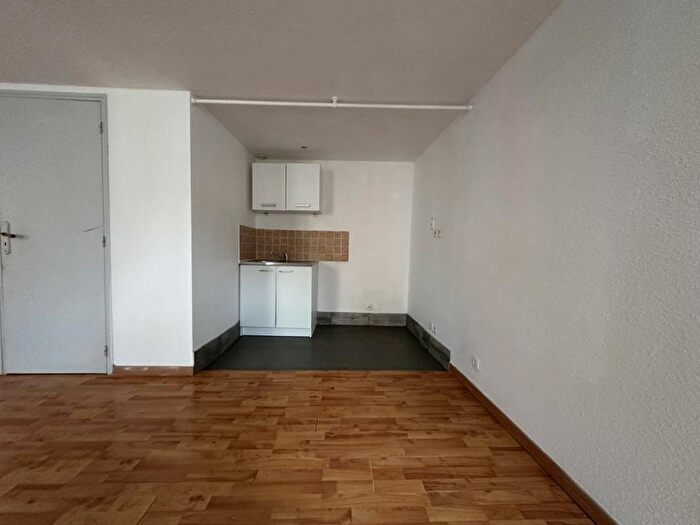 Appartement à louer - Centre Ville-Peyron, La Seyne-sur-Mer - 1 pièce