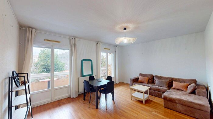 Appartement à louer - Monplaisir Lumière, Lyon ème arrondissement - 4 pièces - 2 chambres