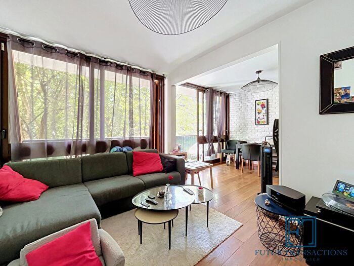 Fontenay-le-Fleury, Croix du Mont : Appartement 3 pièces à vendre