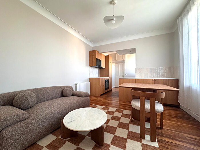 Colombes, Agent Sarre - Appartement 2 pièces à louer
