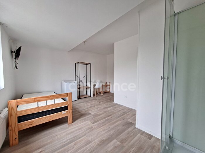 Appartement 7 pièces à Roubaix, Fraternité, Chemin Neuf, Justice, à louer