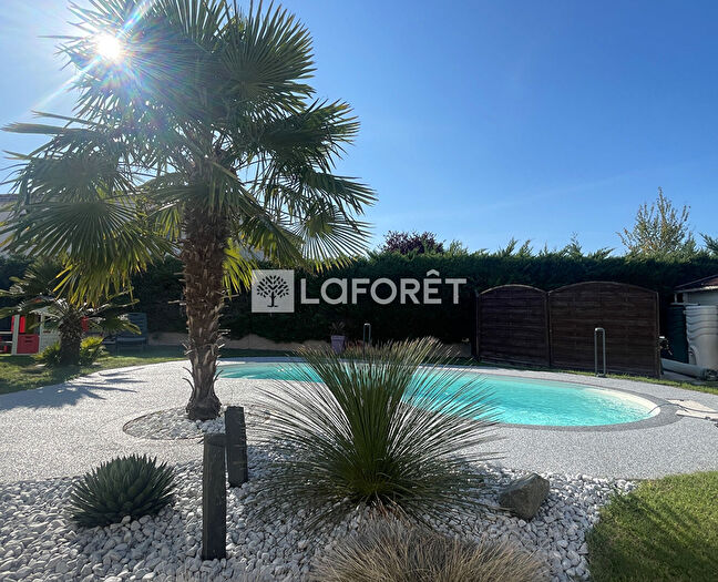 Maison à vendre - Le Chay - 5 pièces - 3 chambres