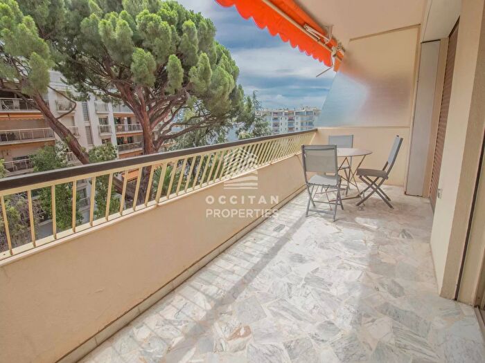 Appartement à vendre - Cannes, Pointe Croisette - 2 pièces - 1 chambre