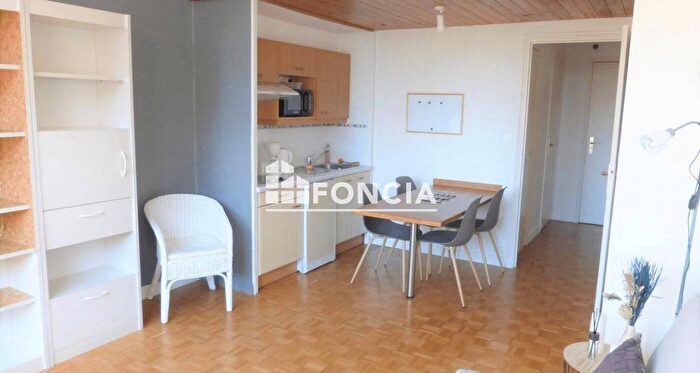Le Centre-Centre Ville, Roanne : Appartement 1 pièce à louer