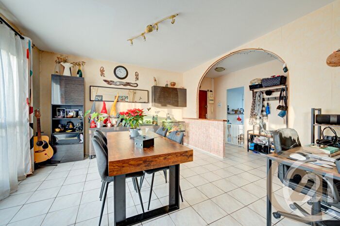 Appartement à vendre - Yerres, Gambetta, Brossolette, Belvédère - 4 pièces - 2 chambres