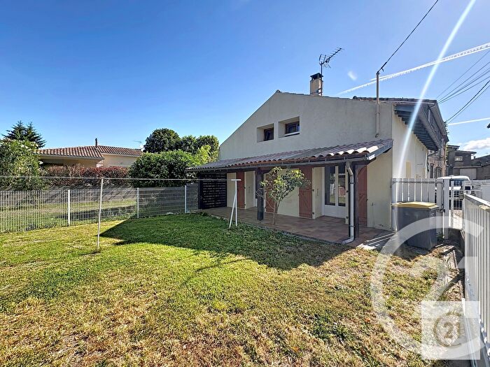 Villeneuve-du-Paréage : Maison 4 pièces à louer