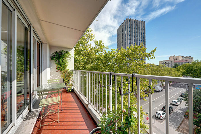 Appartement à louer - Lyon e , Monplaisir - 3 pièces - 2 chambres