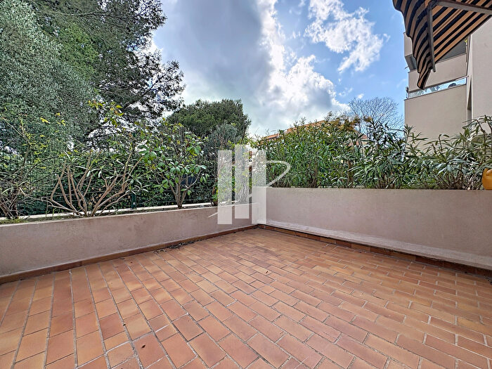 Appartement à vendre - Saint-Raphaël, Boulouris - 1 pièce