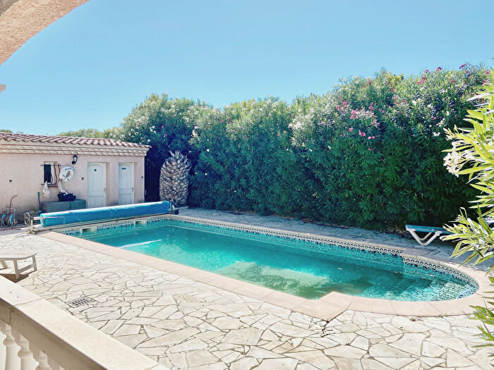 Maison à vendre - Vias, Ville - 6 pièces - 5 chambres