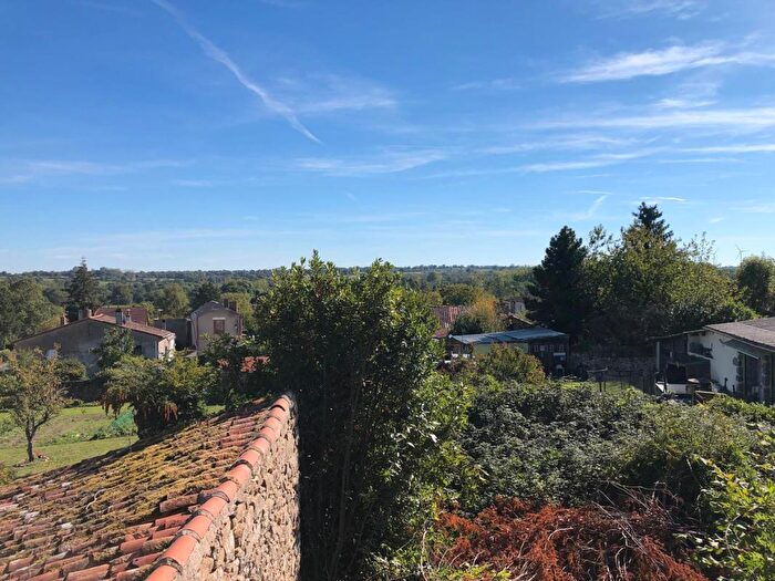 Maison à vendre - Bressuire, Malabry, Bois dAnne - 2 pièces - 1 chambre