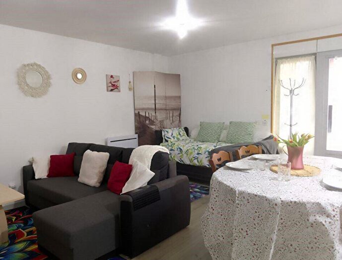 Appartement à louer - Isches - 2 pièces - 1 chambre