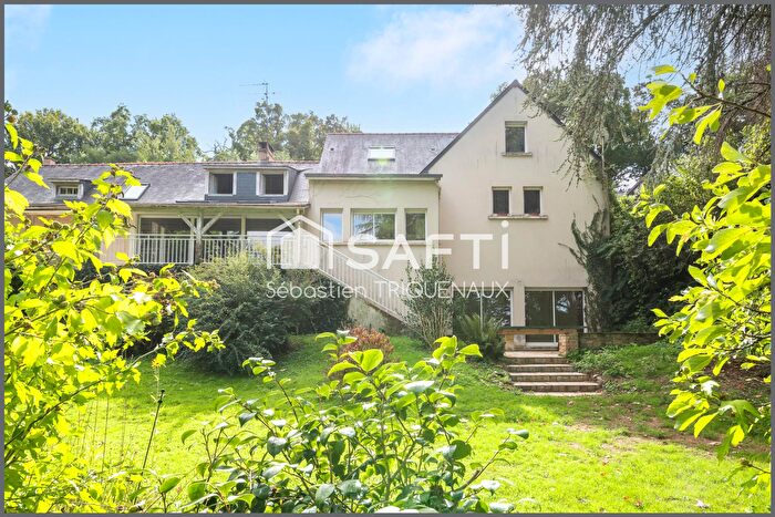 Maison à vendre - Montreuil-Juigné - 7 pièces - 5 chambres