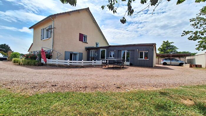 Maison 5 pièces à vendre à Saint-Pardoux-la-Rivière
